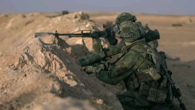 严防美军跳墙,俄罗斯征兵13.5万,生化武器部队24小时待命