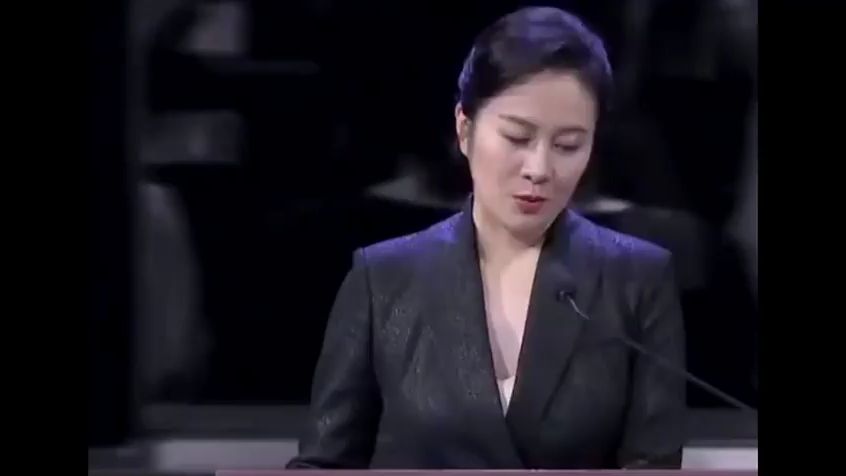 我奋斗了十八年才能给你坐在一起喝咖啡!