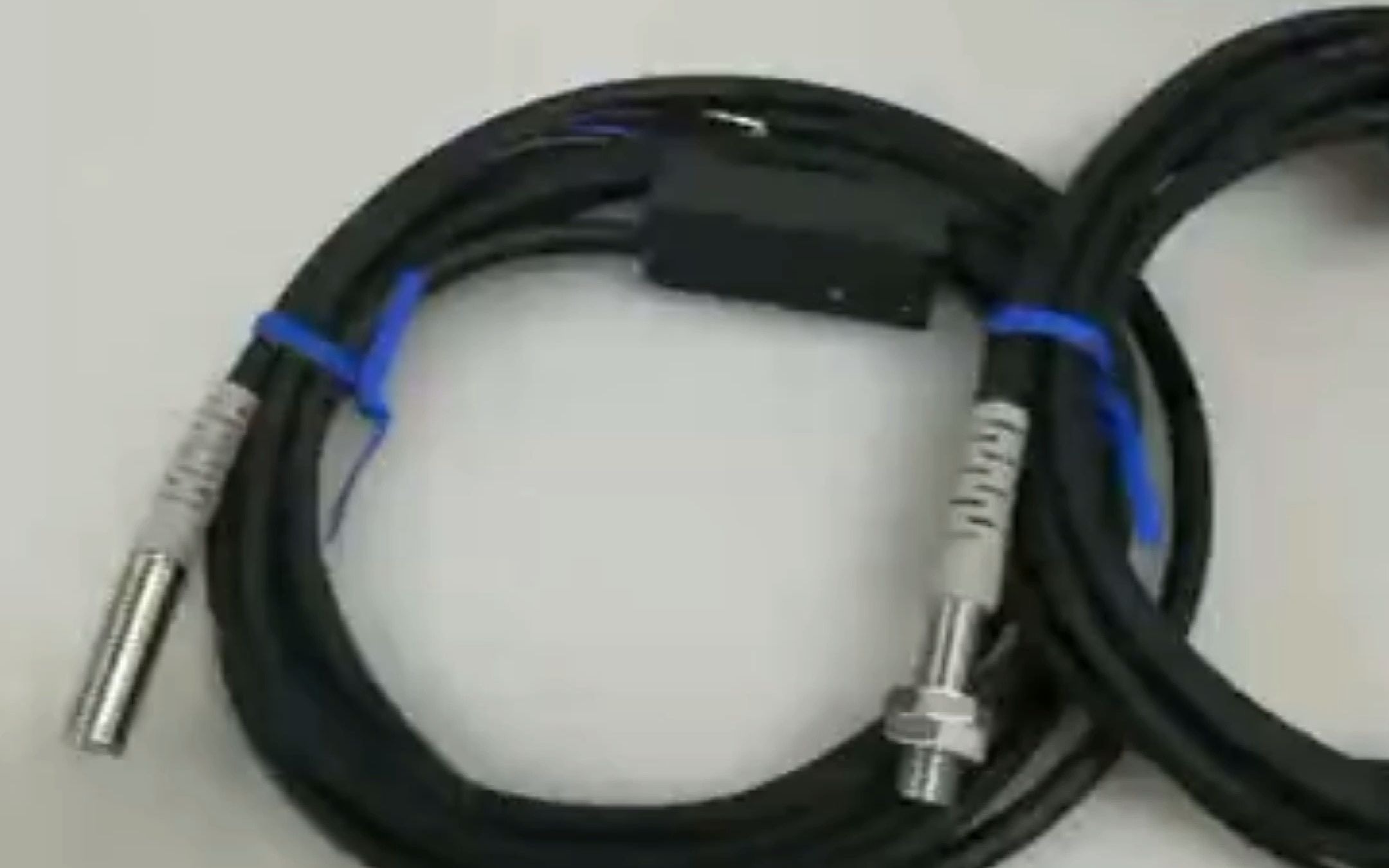 凯基特超小型激光传感器应用于孔位检测 激光光电传感器 激光开关