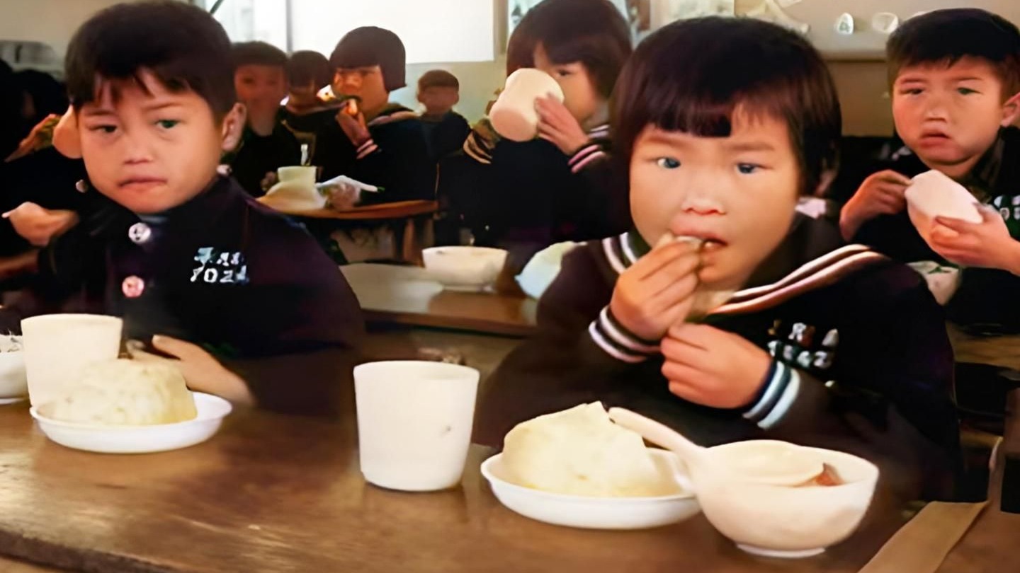 1969年台湾省尝试推行中小学生营养午餐计划的真实影像