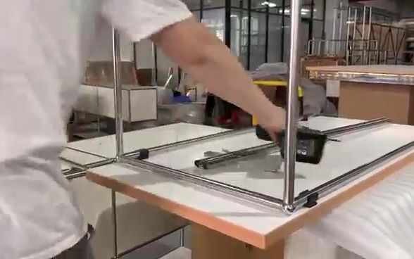 模块办公桌安装视频