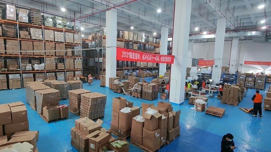 电商仓库实拍,仓储分拣打包发货视频