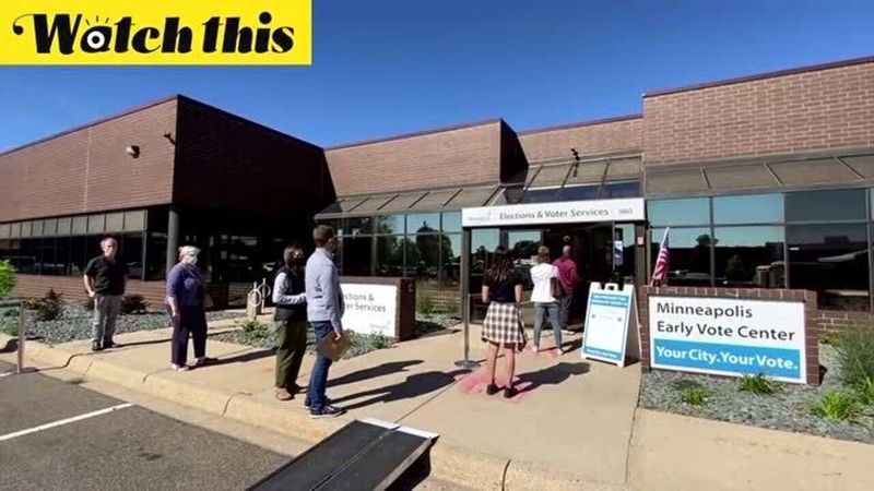 美国大选部分州投票已经提前开始疫情之下民众戴着口罩出门投票