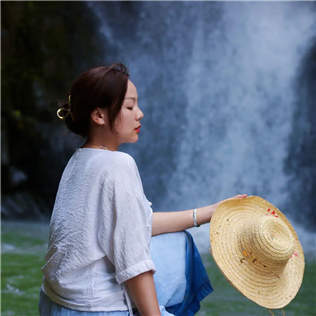 苗湘燕子