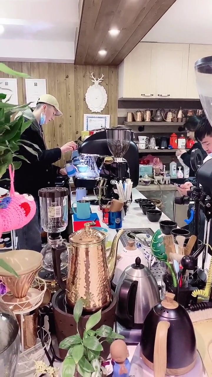 精品咖啡馆 咖啡师日常工作