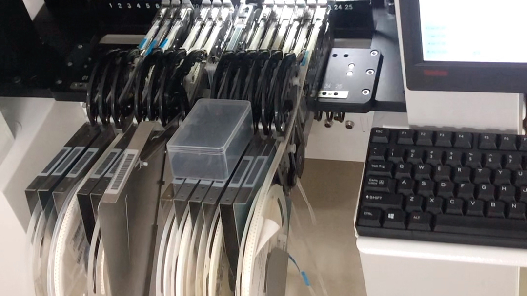 小型贴片机中的王中王性价比超级高的贴片机smt多功能贴片机战斗机...