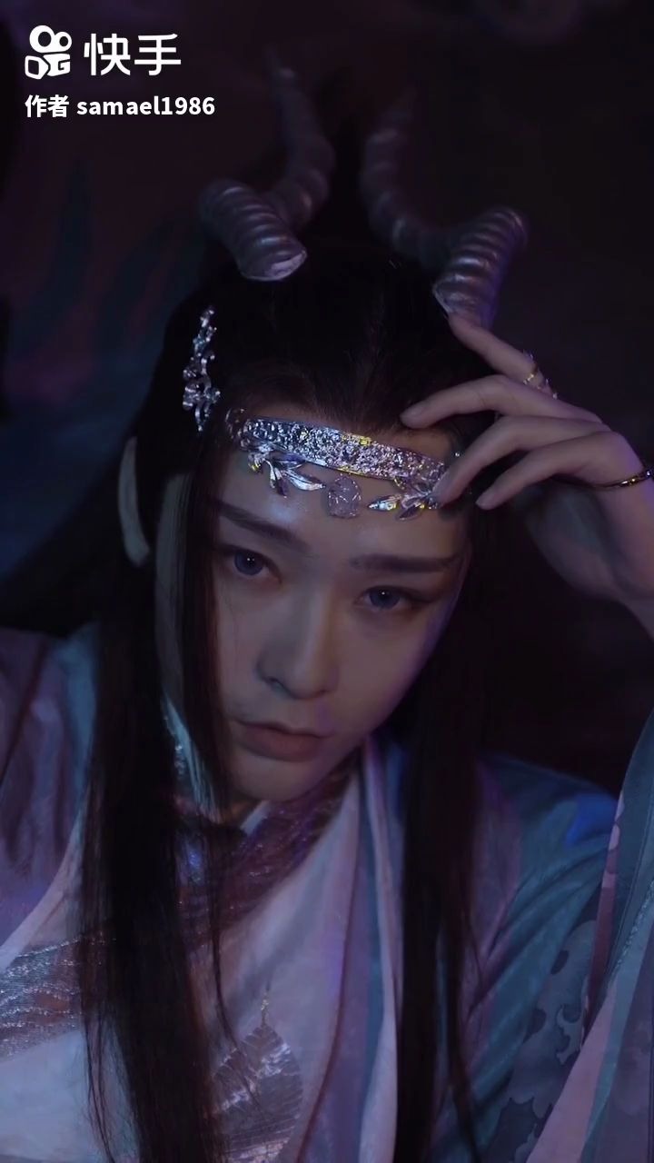 十二长生第一集:.吾乃长生妖魔之道有求必应交与等价之物便遂你所愿