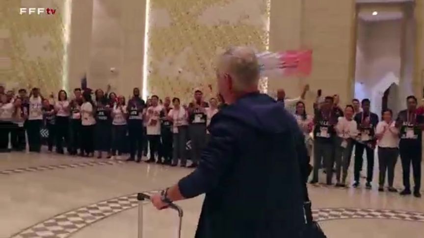 抵达多哈,正式踏上卫冕征程!#世界杯 #卡塔尔世界杯