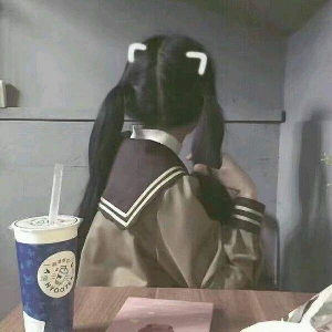 蔡徐坤弟弟的嫂子 