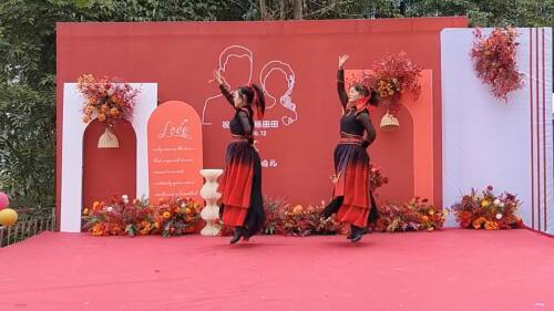 响扇舞蹈《铸就中华魂》豪迈大气婚庆舞台表演,表演:珍珍红英