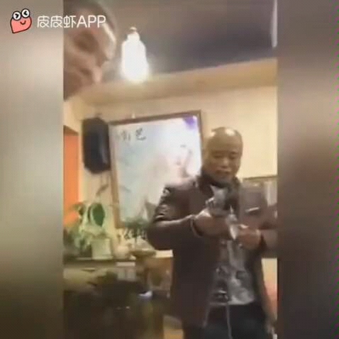 带你们看看城里电动的剃头刀