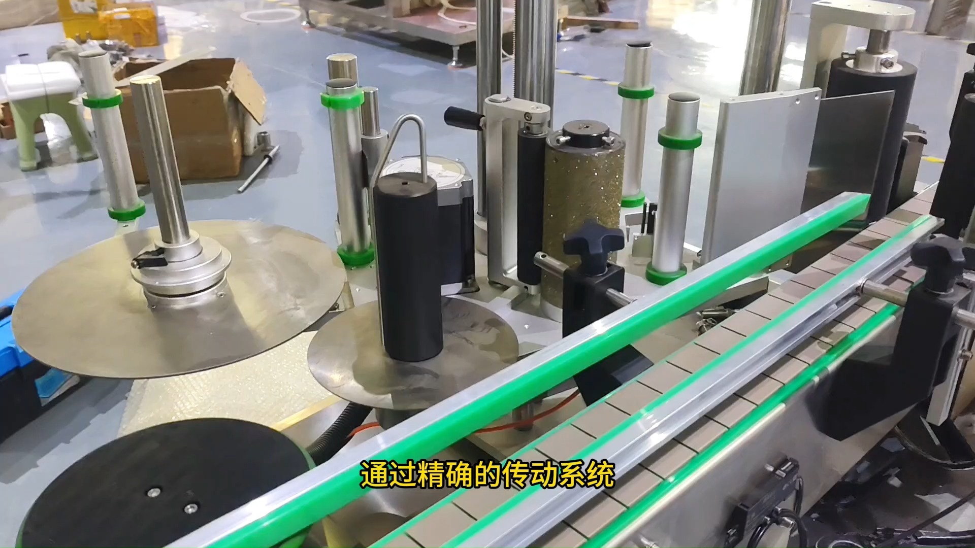 圆形瓶贴标机三倍贴标速度,全自动高精度贴标机,视觉贴标机技术告别...