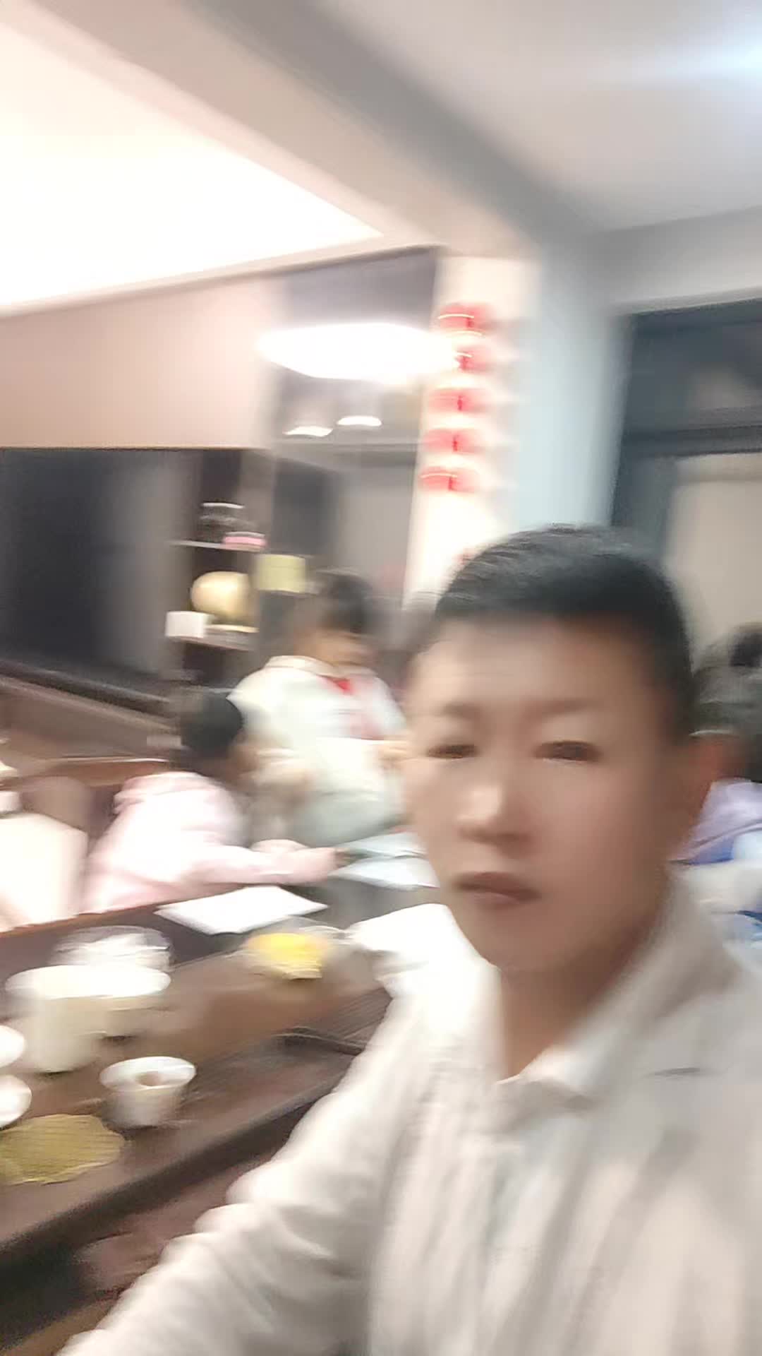 家人在学习,我在对囗型#记录我的生活 #传统文化习俗 #生活是一种态度