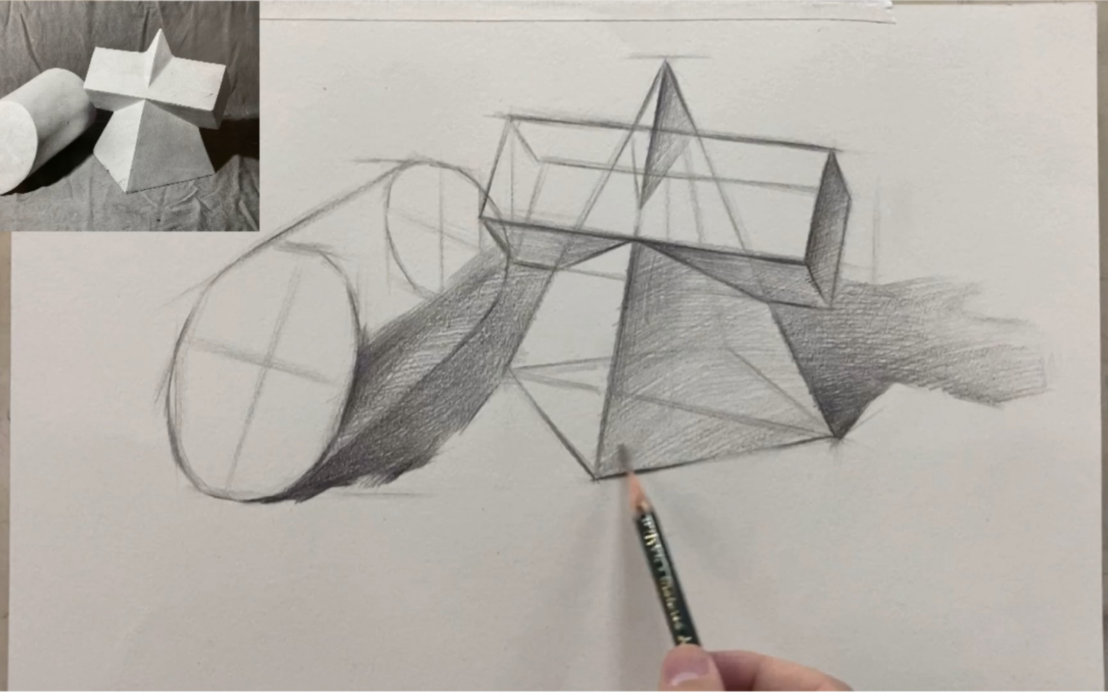 零基础学素描:教你画几何石膏组合结构素描。 如何去定形找物体之间...