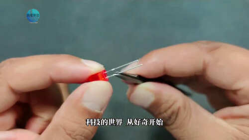 不使用CD4017如何制作流水灯?利用好移位寄存器,一切都有可能