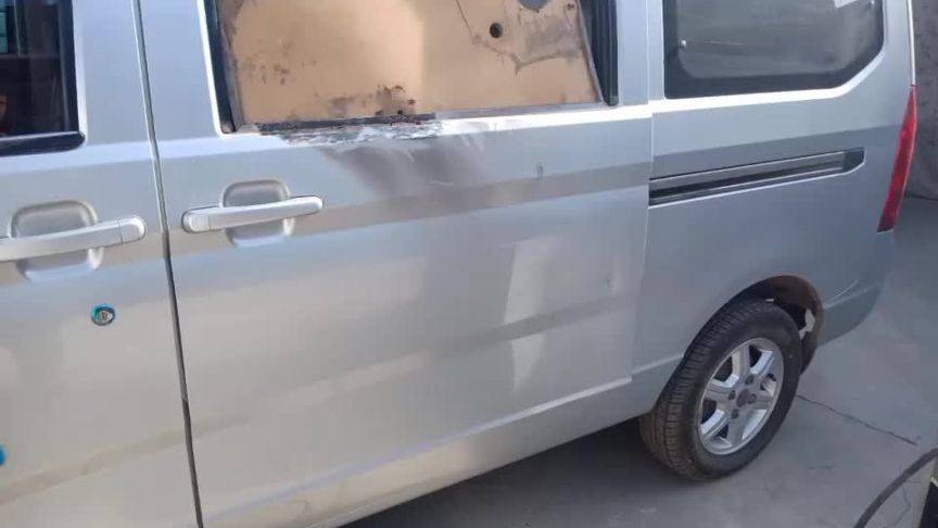 焊补生锈的面包车中门#汽车保养与维修 #服务至上 #汽车养护