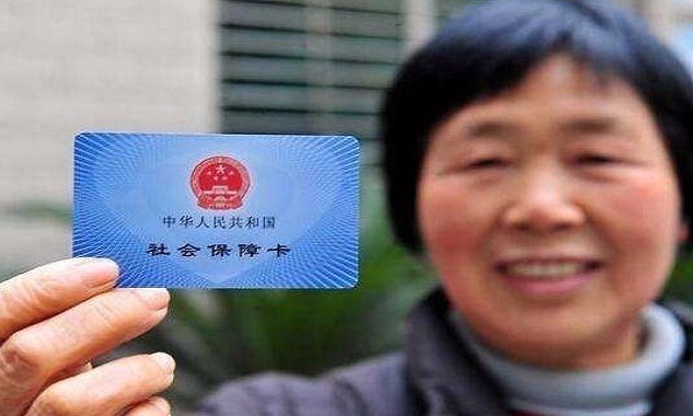 明年起,有人为农民工交社保,那还用交新农合吗?交过.