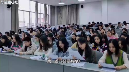 小学生课间合唱惊艳全场!天籁童声意外走红,央媒都忍不住转发!