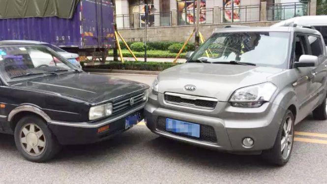 汽车发生交通事故怎么办?千万不要慌,按照这个顺序处理准没错