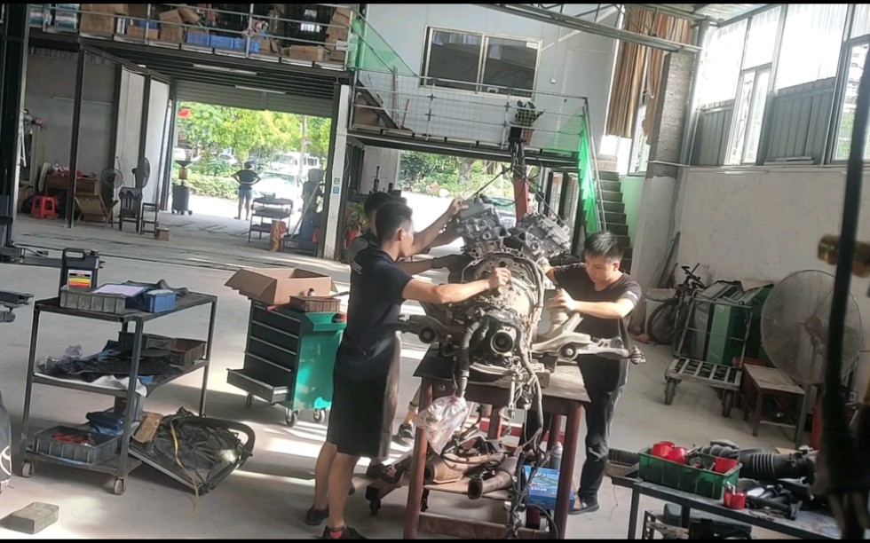 30万公里丰田皇冠,水温高维修发动机,修好后能立硬币