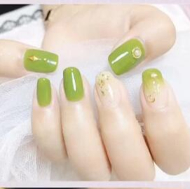 维丽娅化妆美容美甲 