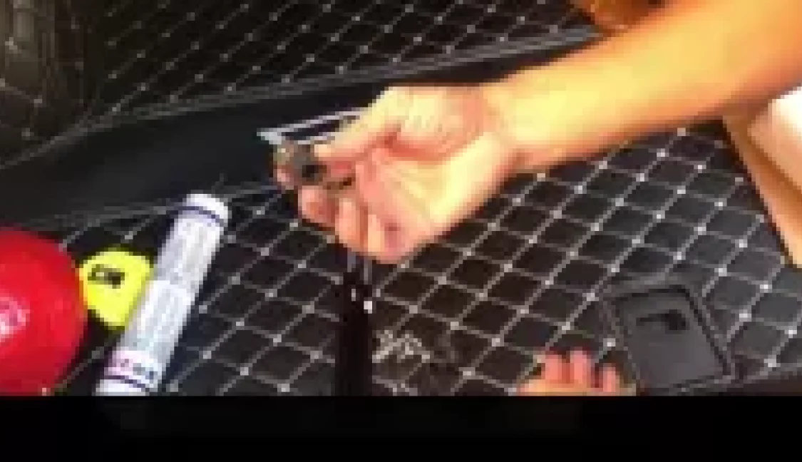 液压杆安装步骤