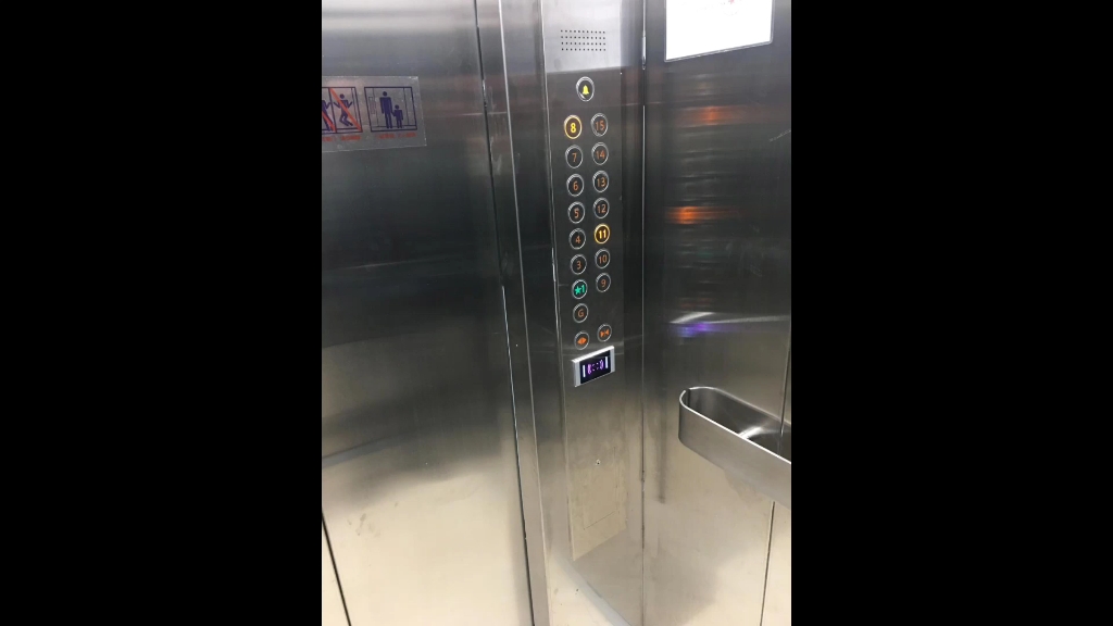 ...、智能IC卡让传统安全管理变得更安全、更便捷,给业主更尊贵的享受!