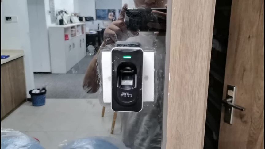 指纹识别门禁,无法在玻璃上安装只能打玻璃胶了
