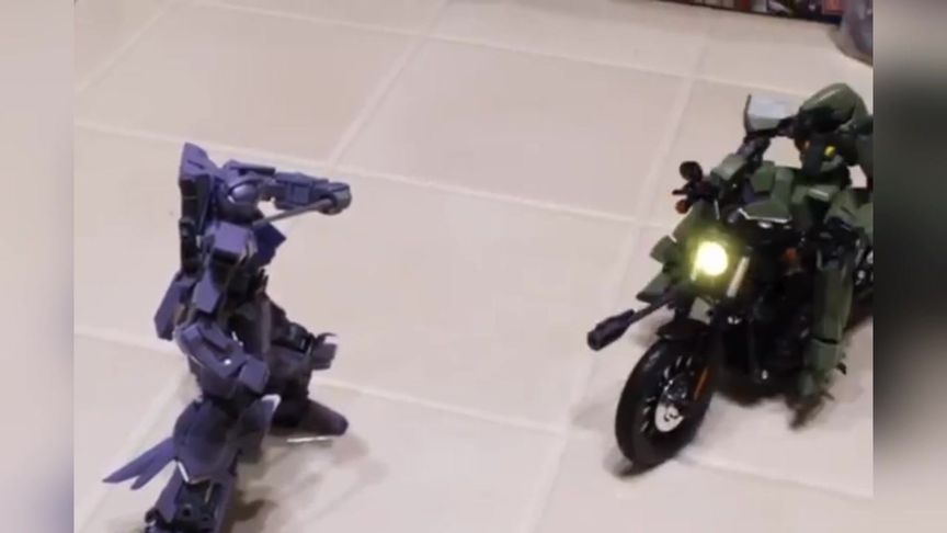 笨拙的战斗,高达定格动画短片