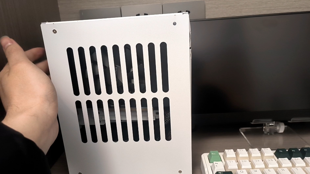 ...粤h97i e3 1231v3 显卡,卡诺基580除了固态全走拼多多,具体配置在简介