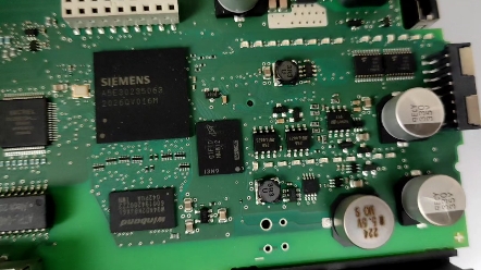 揭秘西门子1200-PLC电路板长什么样子#工业自动化 #电气控制 #工控...