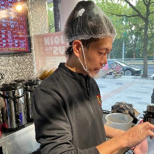 肥肥港式炸酱米线 