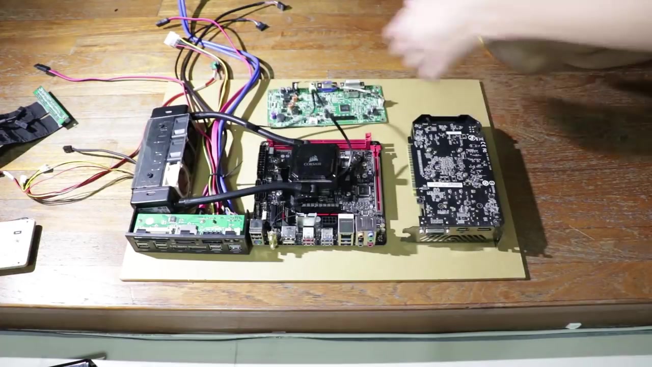 用台式机硬件自制双屏手提电脑