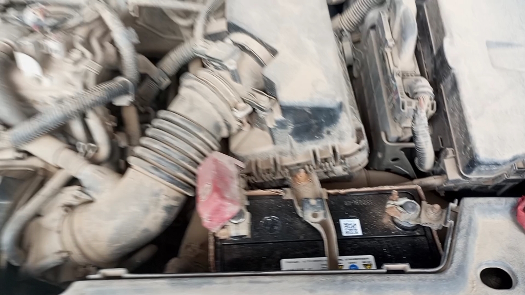 丰田卡罗拉电瓶普兰店更换汤浅蓄电池普兰店玉宝电瓶服务上门电话...