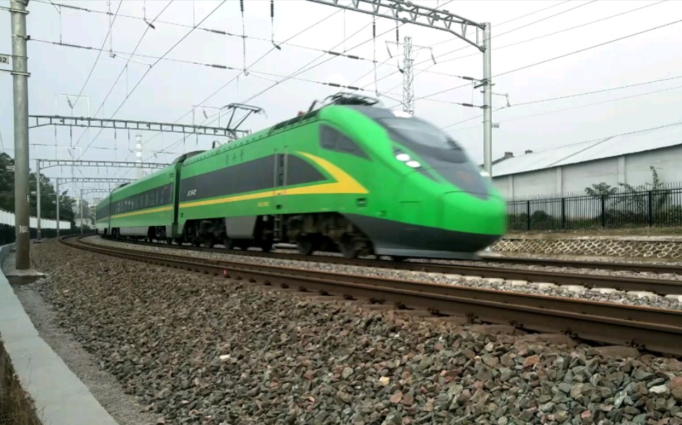 【铁路-随拍】C178次列车(安康～西安)通过西安东车辆段