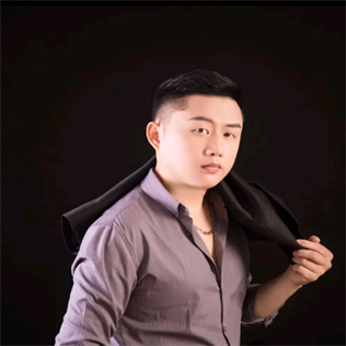 龙家乐