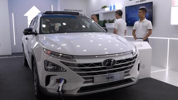 现代氢燃料电池车亮相:续航800公里