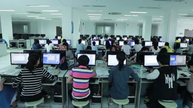 教育部考试中心:全国英语计算机等级考试全额.