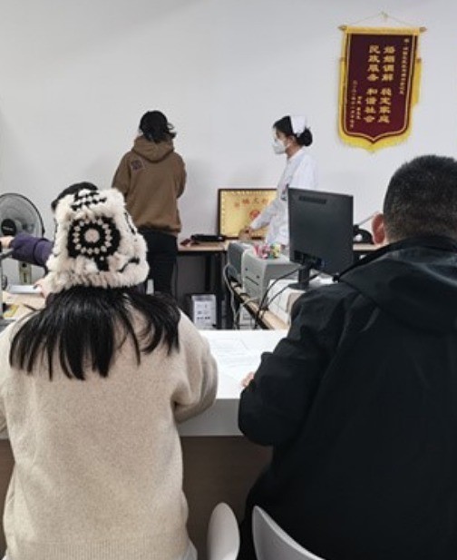 更有仪式感,幸福满满!河南一婚姻登记处迁到公园:首日20多对新人登记