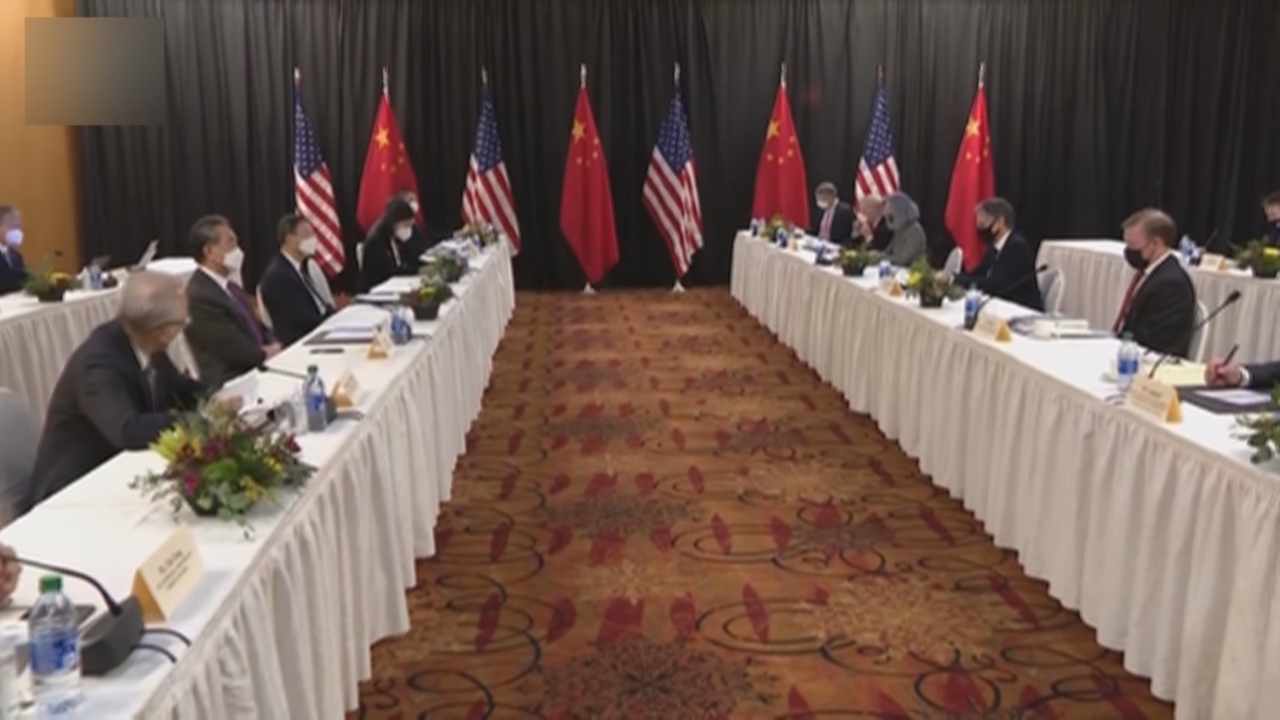 CNN记者形容中美首轮会谈场面难得一见