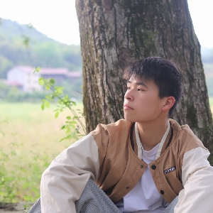 我叫天林 