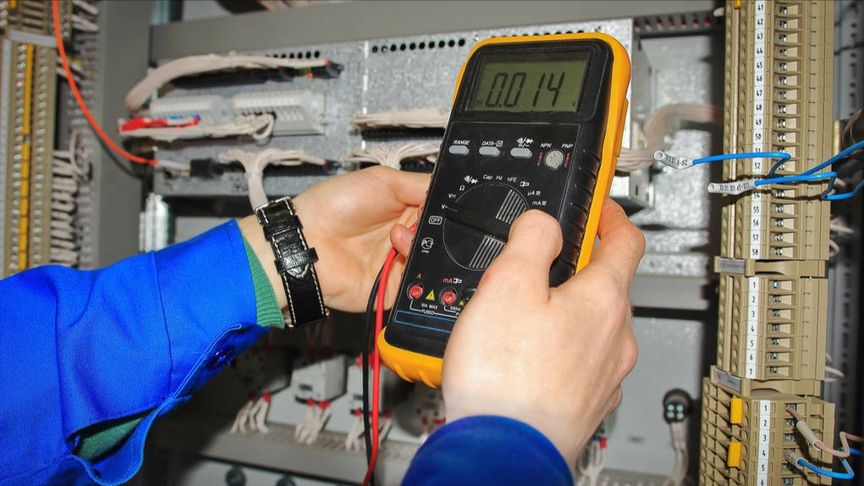 同一个电机,用模拟量和开关量控制什么区别?一点就破的电工技术