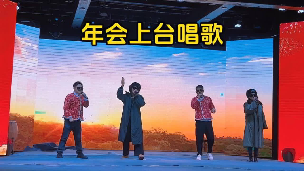 三妹跟好友一起表演节目,最后环节惊艳全场,大家觉得表演得怎样