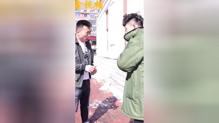 诚信可以赢得他人的尊重,助人可以还来自己快乐,越平凡越简单