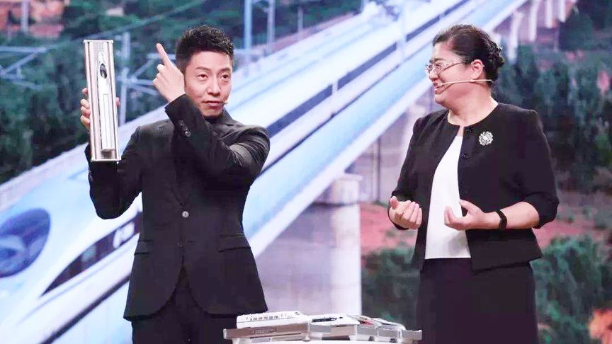 复兴号梁建英节目中讲解五款高速动车组型号差别