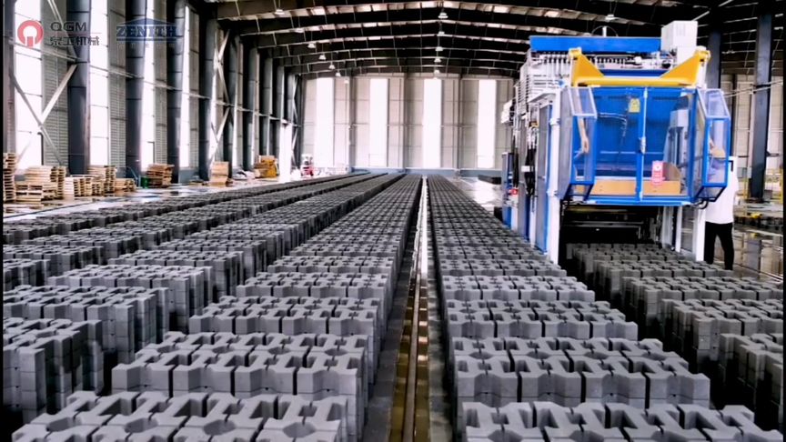 围观德国制砖设备!快速换模,一机多用!生产多种类型的砖。