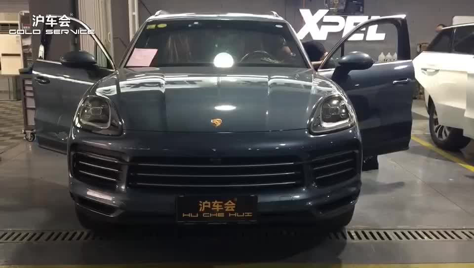 上海旗舰店:混动版卡宴 加装秒表 P-one行车记录仪