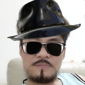 曾经无比帅气的小玉 