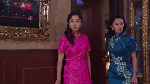 虎胆神鹰:英雄难过美人关,女特务为执行任务牺牲太大了!