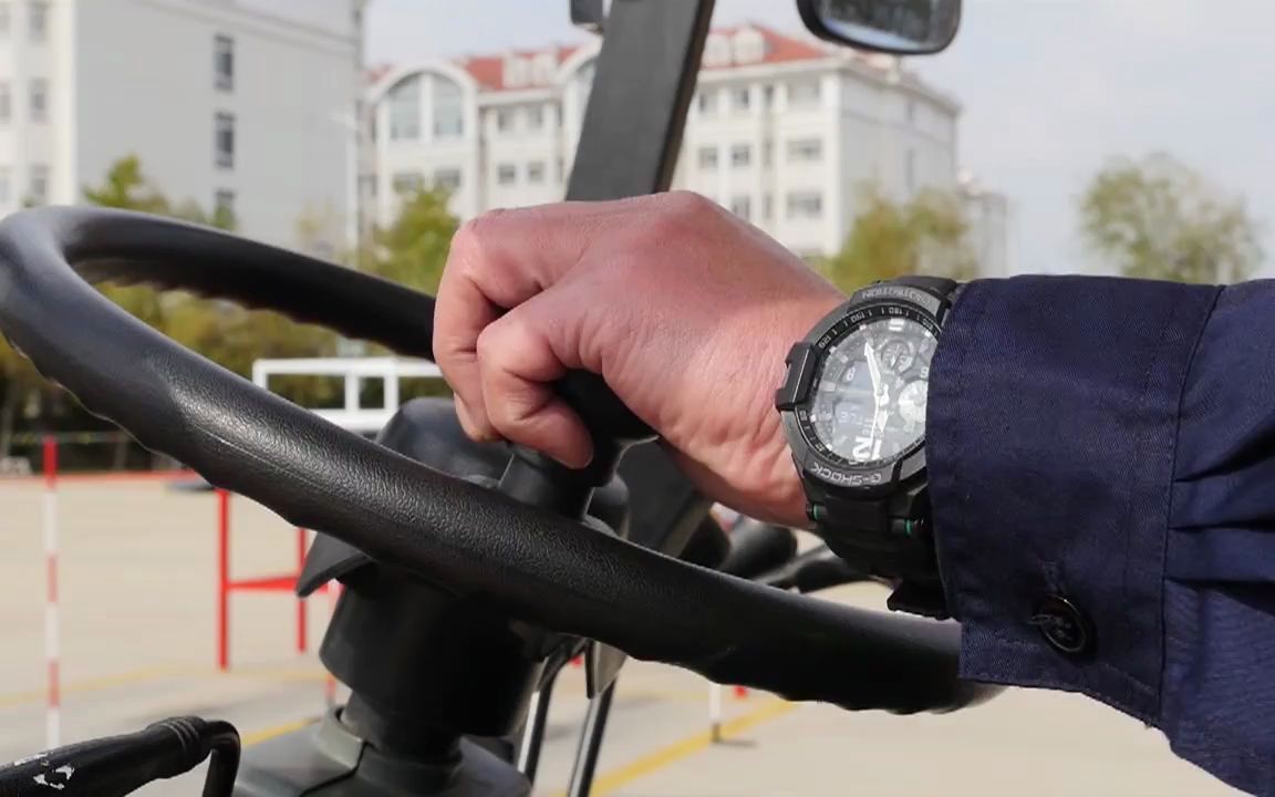 3.4 方向盘快转手柄的使用 广州 叉车证教学 叉车证考试实操视频 叉车...